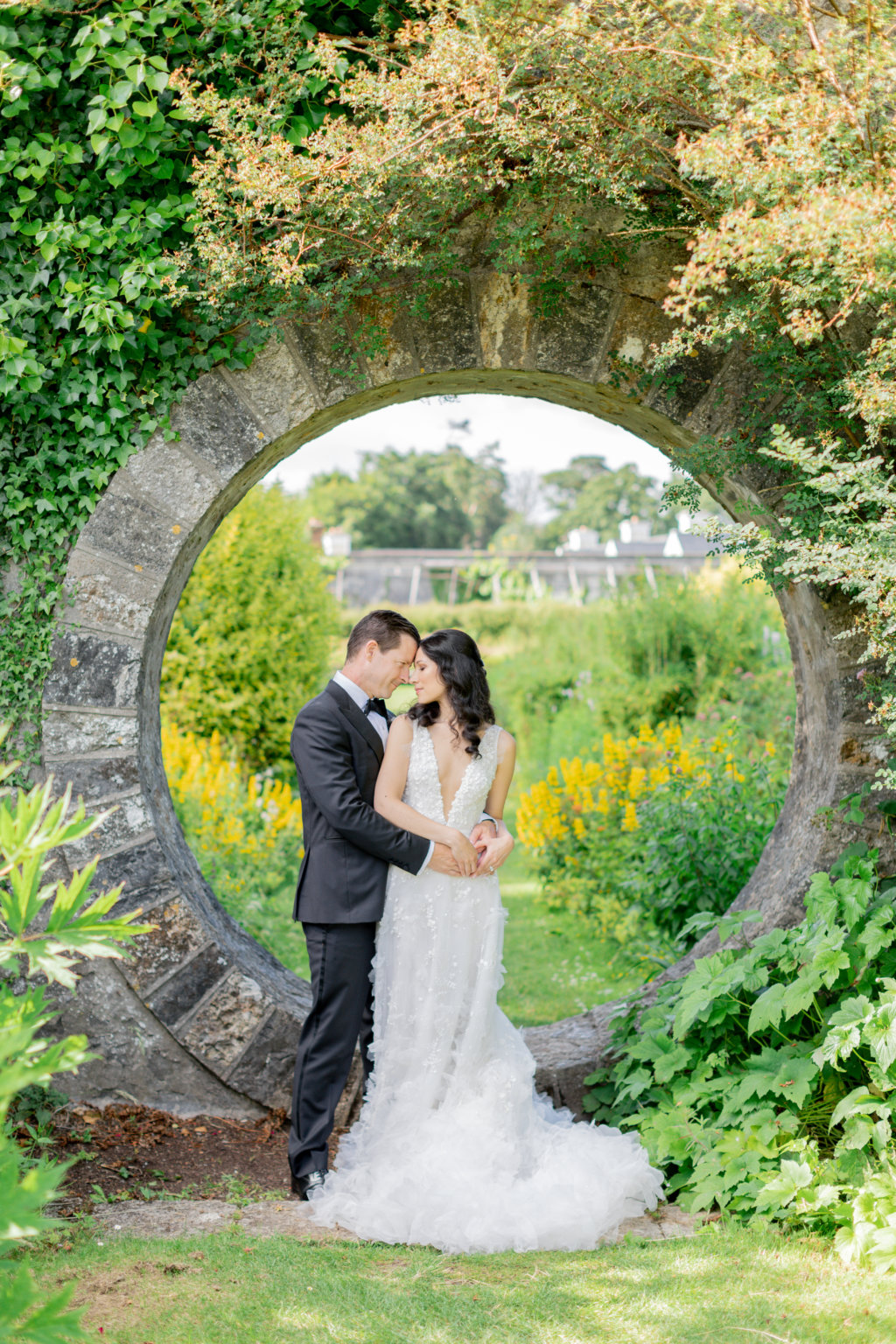 Featured Wedding 2021 | Timeless Modern Classic Irish Estate Wedding in ...