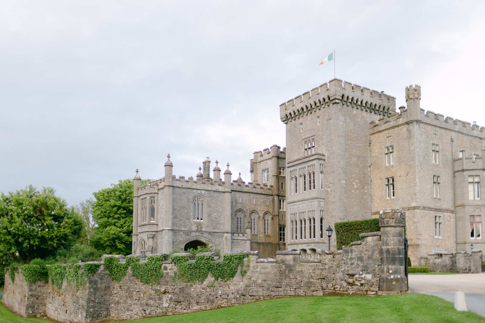 Featured Wedding 2022 | Elegant Modern-Classic Castle Wedding at ...