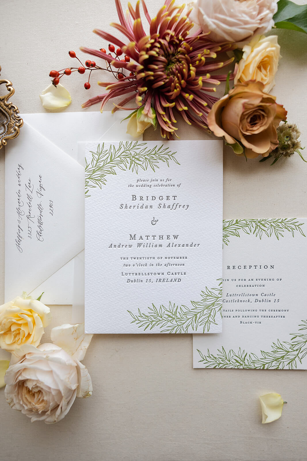 Featured Wedding 2022 | Bridget & Matt: Elegant Autumn Castle Wedding ...