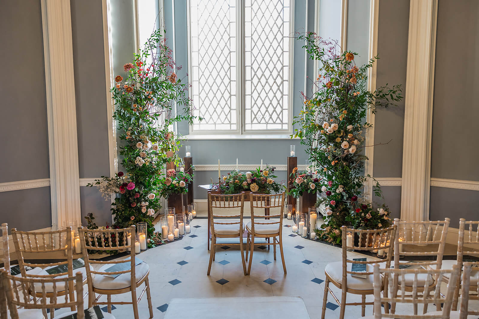 Featured Wedding 2022 | Bridget & Matt: Elegant Autumn Castle Wedding ...