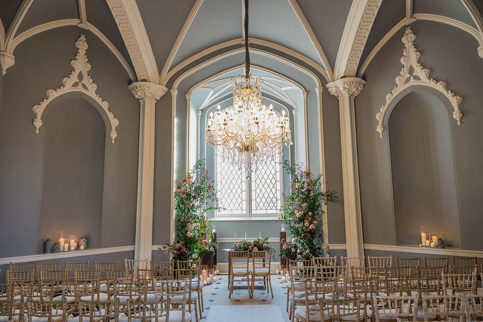 Featured Wedding 2022 | Bridget & Matt: Elegant Autumn Castle Wedding ...